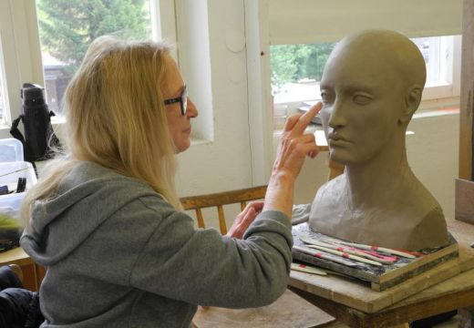 Modellieren / Ton- und Keramikwerkstätte - Schnitzschule Geisler-Moroder