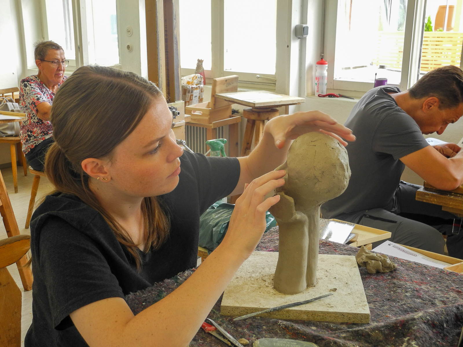 Studienkurs Modellieren in Ton: Mimik / Gesichter - Schnitzschule ...